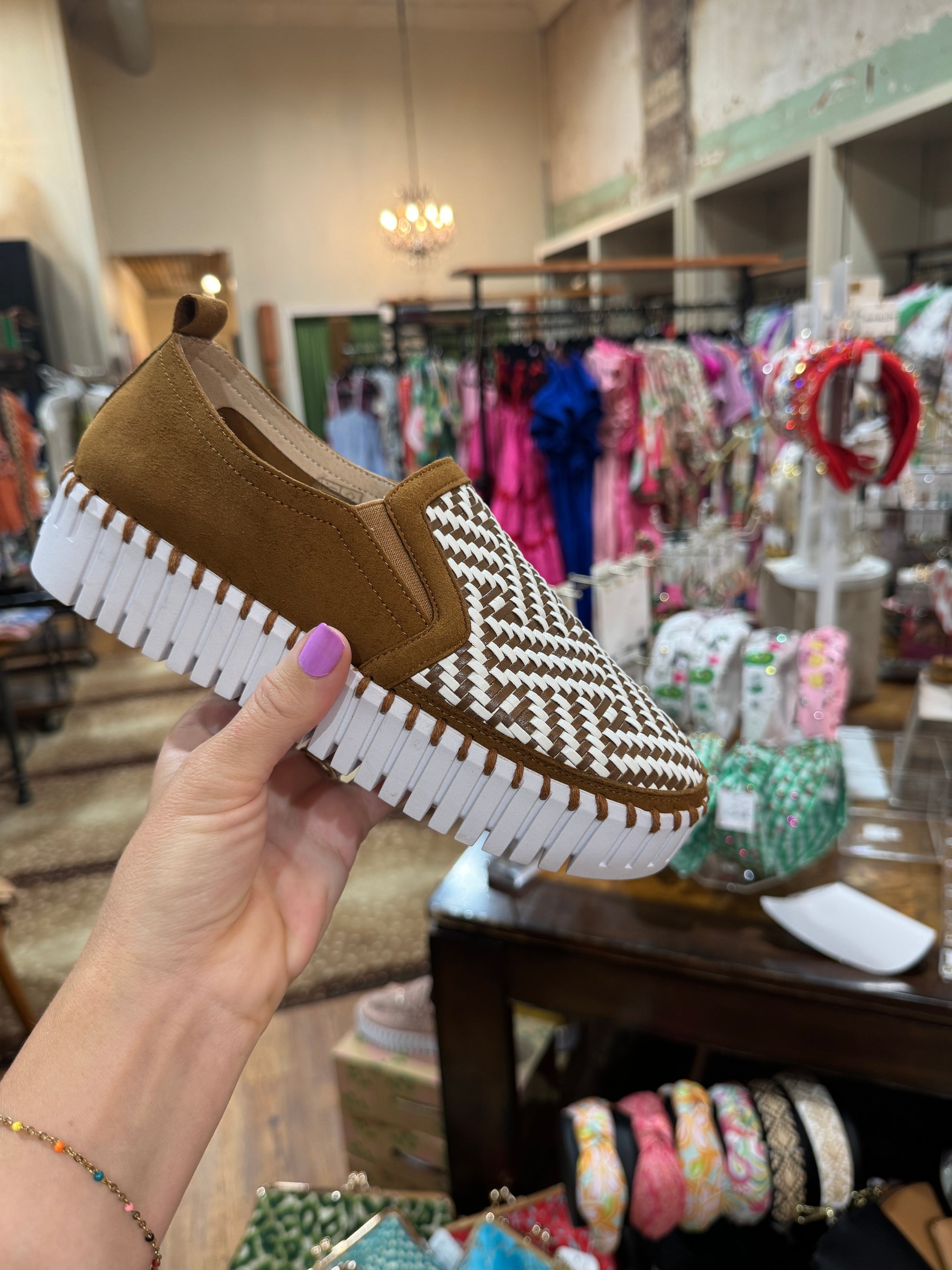 Women's Shoes – Vine on Main Street